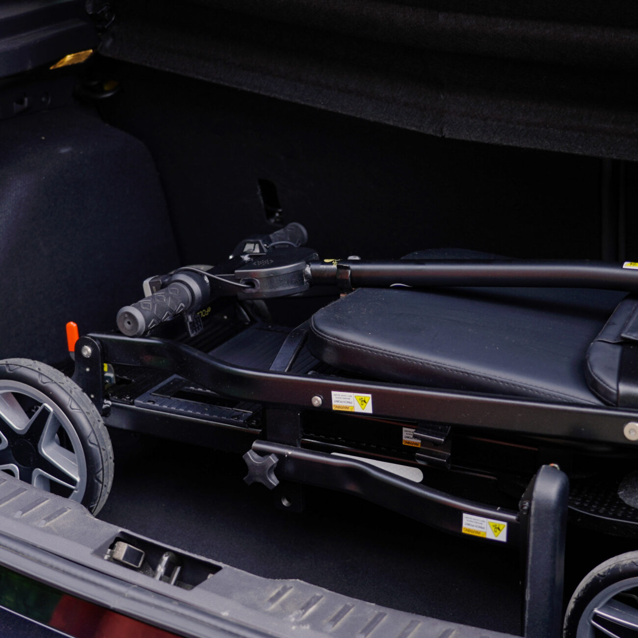 Ultra Lightweight 4 Wheel Bi-Fold Mobility Scooter - eFOLDi